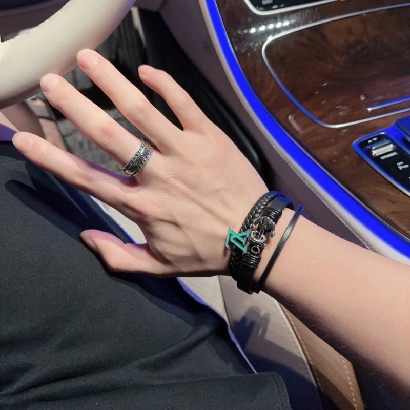 Real Louis Vuitton Bracelets