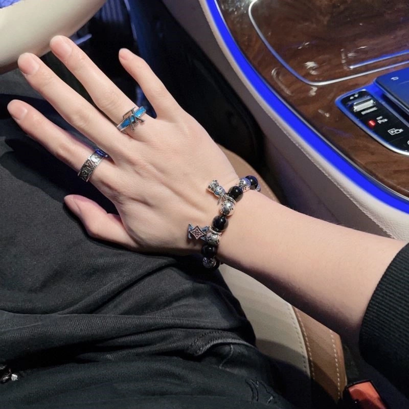 Precise copy Louis Vuitton Bracelets