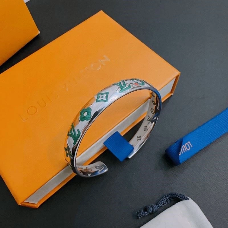 High accuracy Louis Vuitton Bracelets