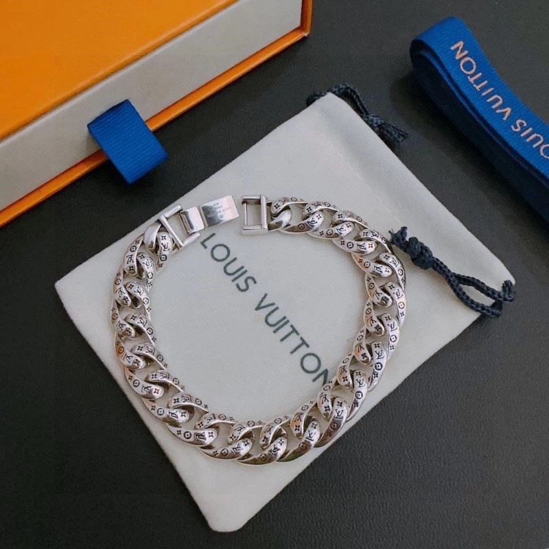 Top mirror Louis Vuitton Bracelets