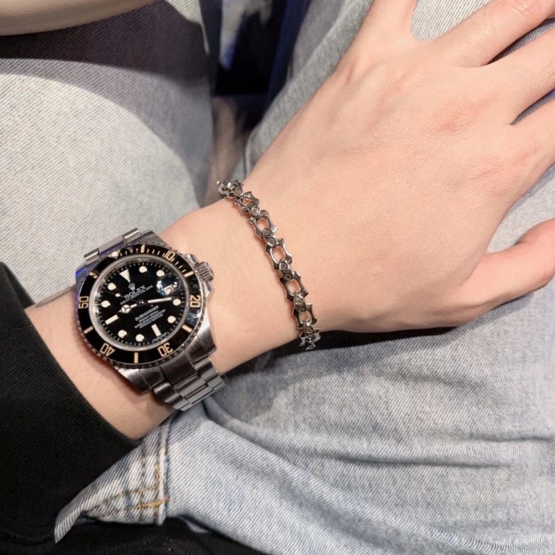 Cut-rate Louis Vuitton Bracelets
