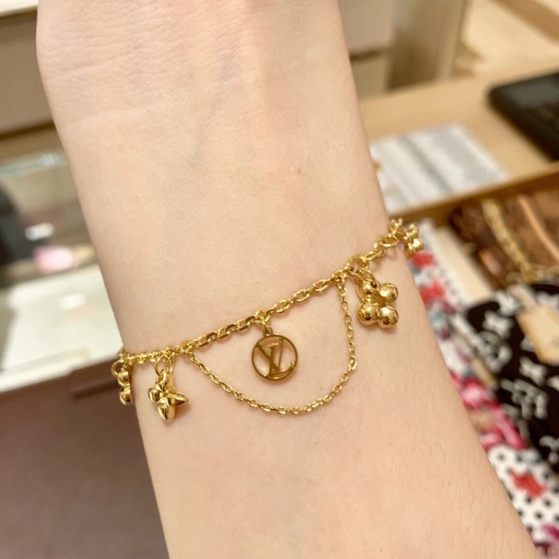 Cut-rate Louis Vuitton Bracelets