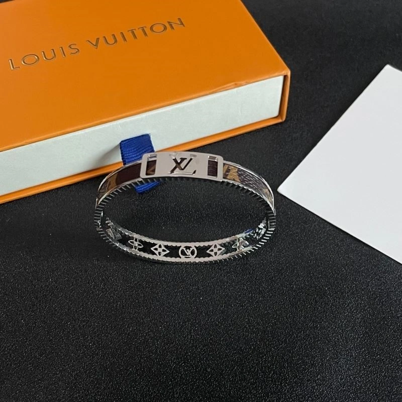 Low-cost Louis Vuitton Bracelets