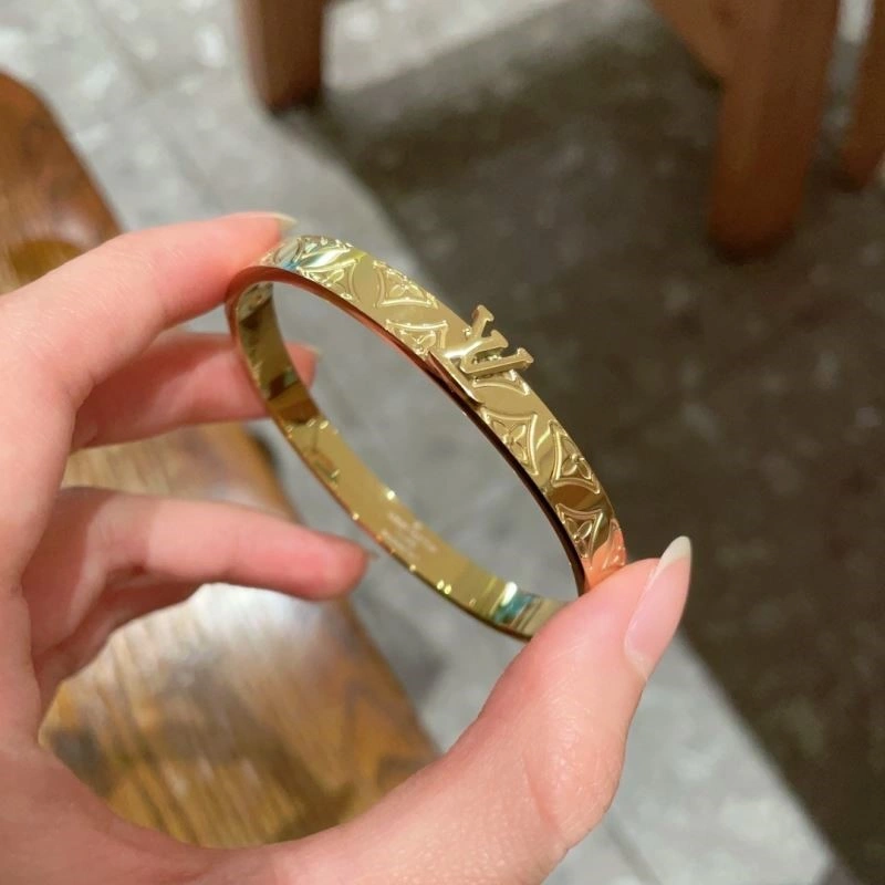 Exact replica Louis Vuitton Bracelets