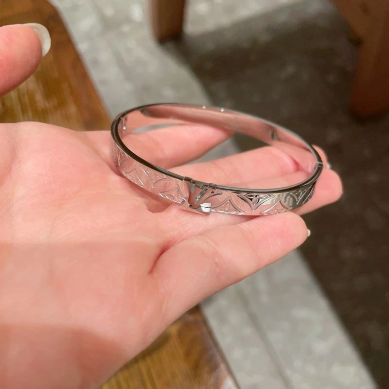 Discounted Louis Vuitton Bracelets