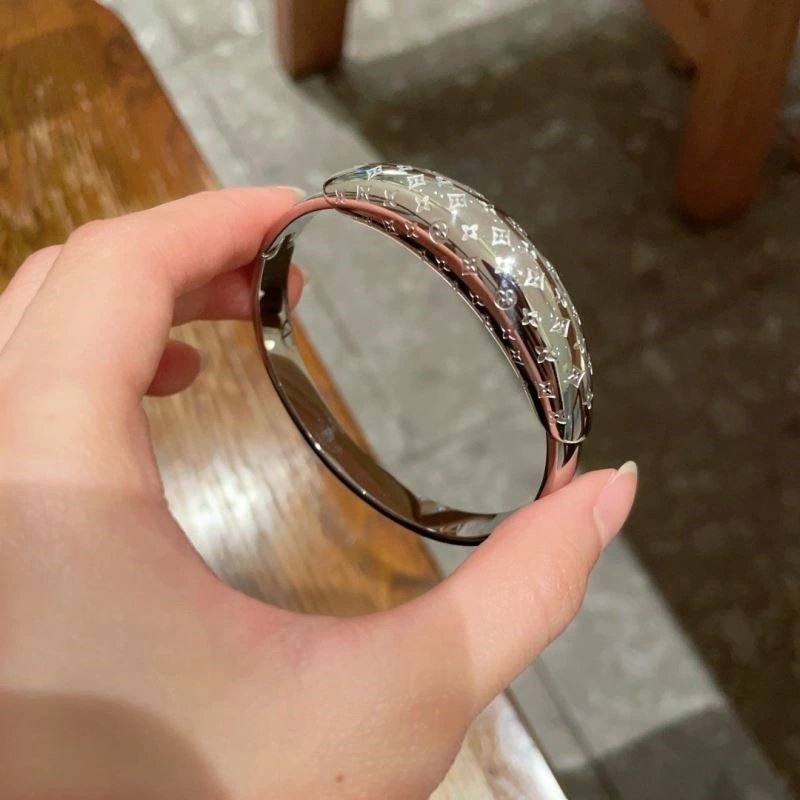 Official Louis Vuitton Bracelets