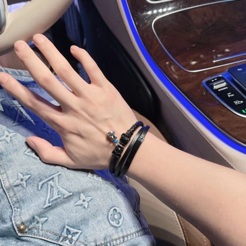 Bargain Louis Vuitton Bracelets