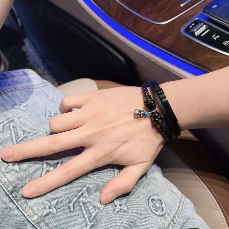 Bargain Louis Vuitton Bracelets