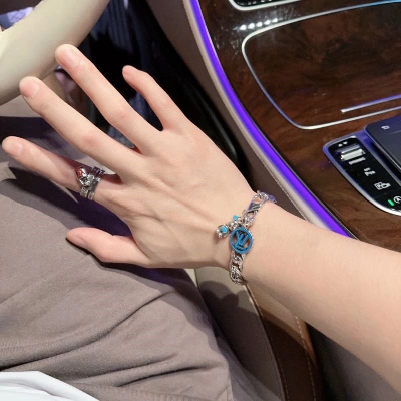 Precise copy Louis Vuitton Bracelets