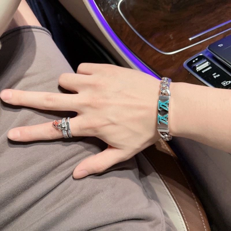 Top match Louis Vuitton Bracelets