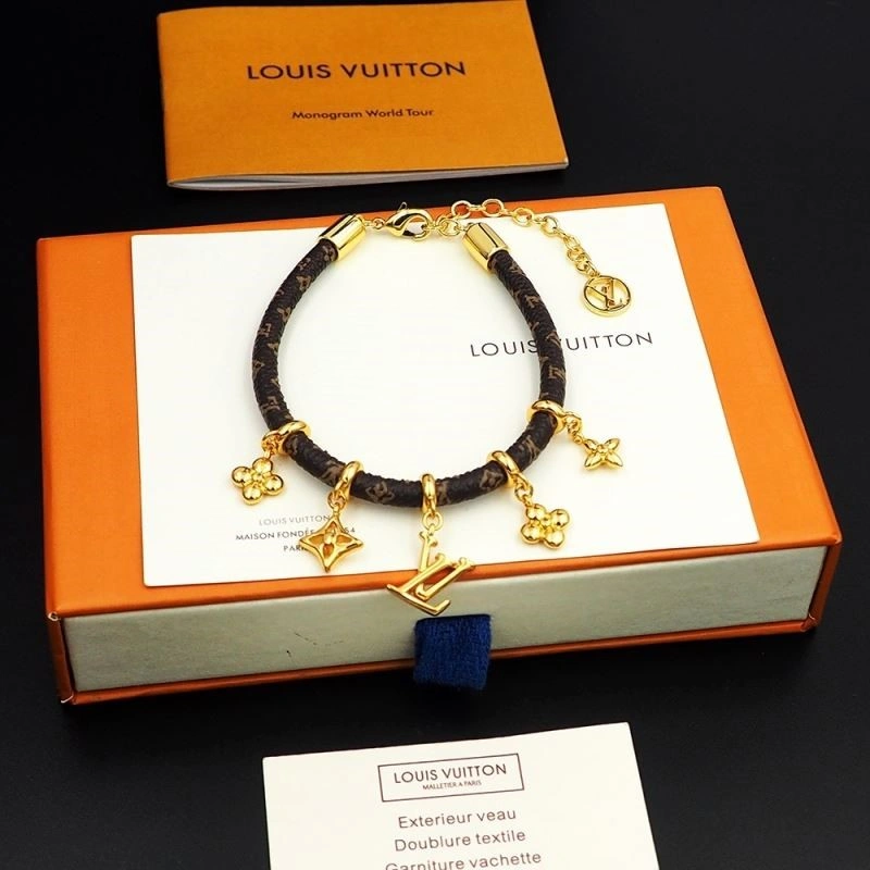 Top match Louis Vuitton Bracelets