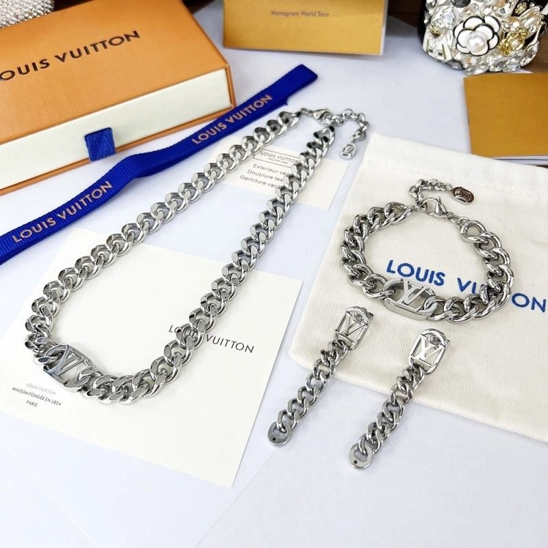 Bargain Louis Vuitton Bracelets