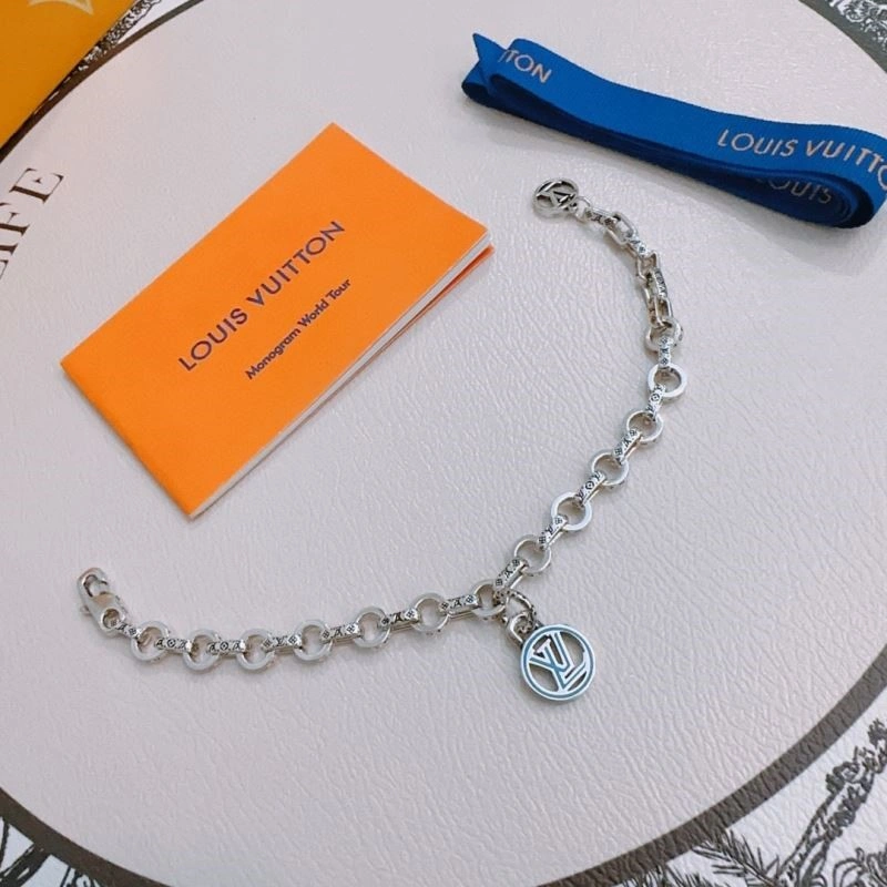 Top mirror Louis Vuitton Bracelets