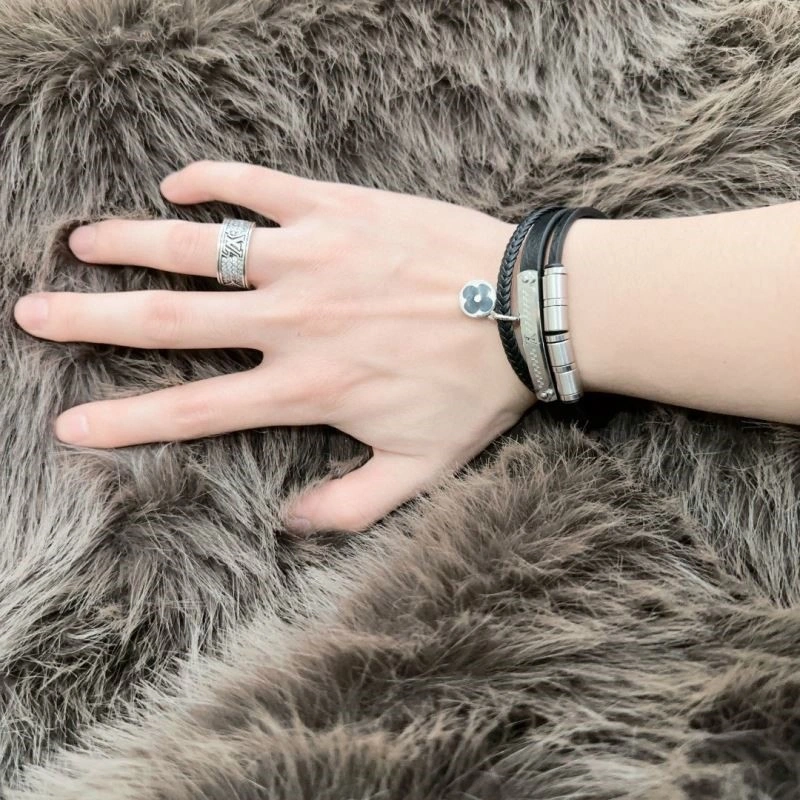 Real Louis Vuitton Bracelets