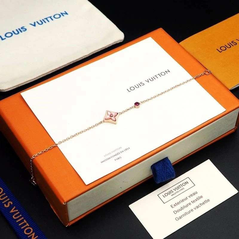 High accuracy Louis Vuitton Bracelets
