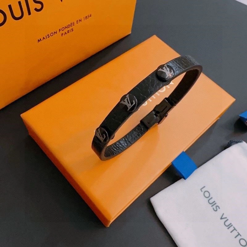 Low-cost Louis Vuitton Bracelets