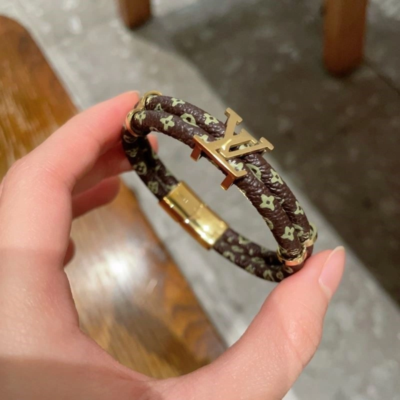 Accurate model Louis Vuitton Bracelets