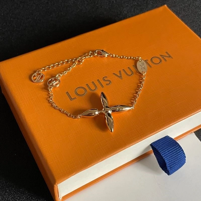 Mirror quality Louis Vuitton Bracelets