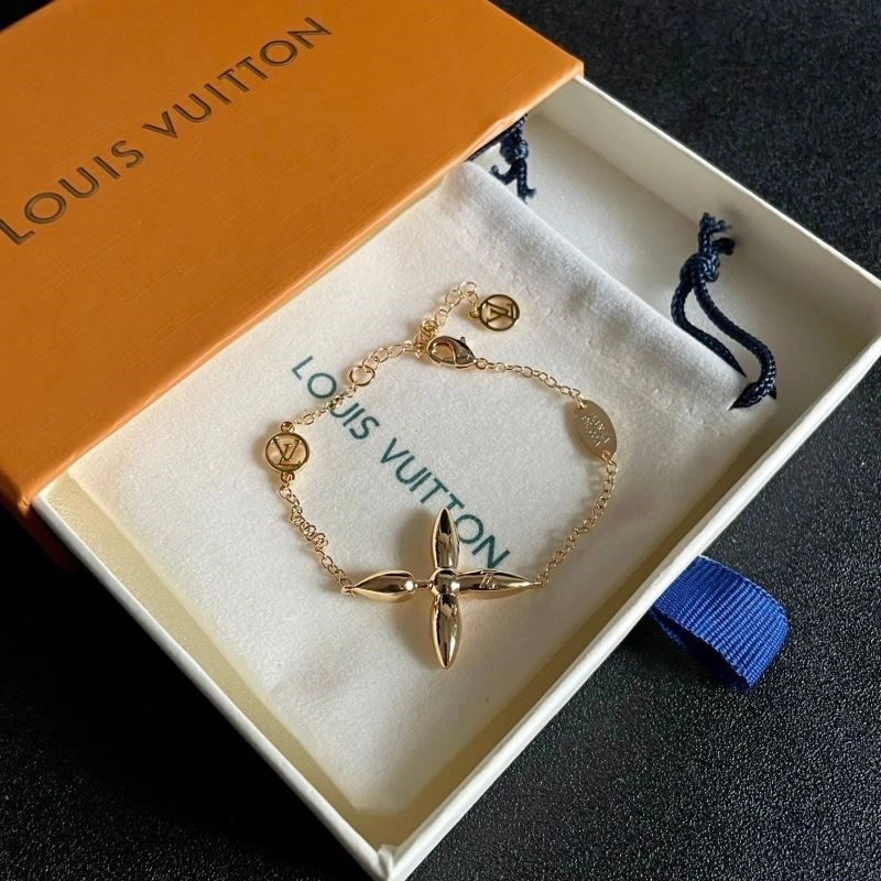 Mirror quality Louis Vuitton Bracelets