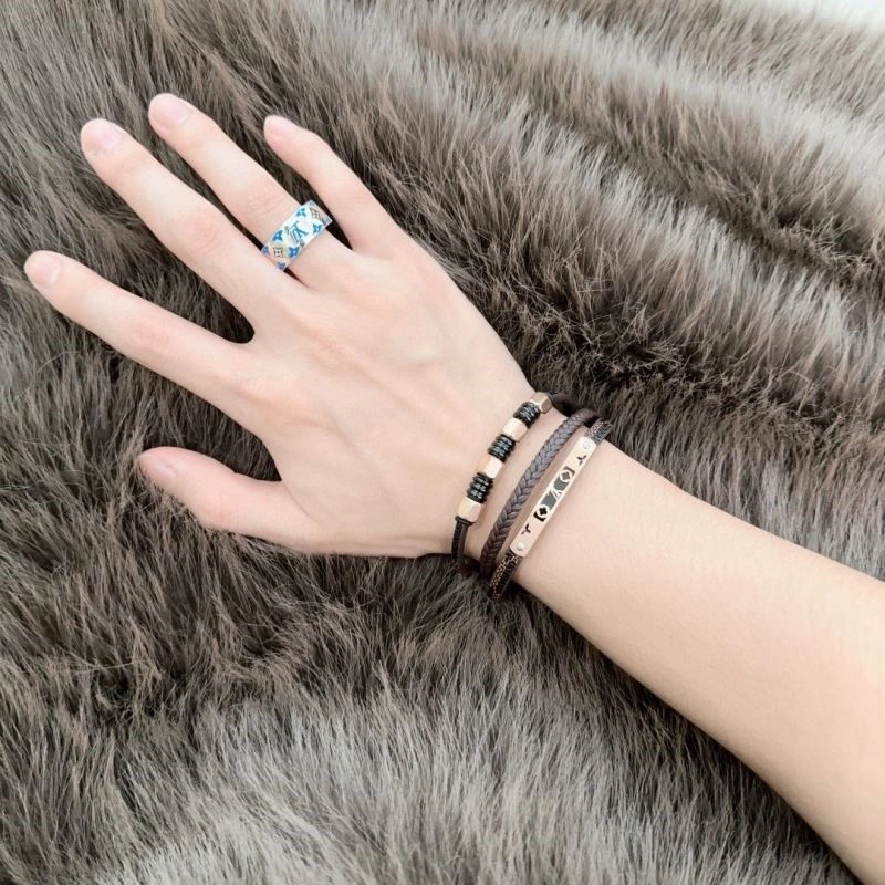 Accurate model Louis Vuitton Bracelets