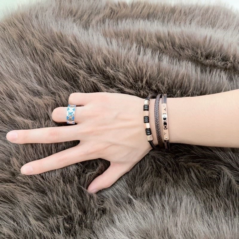 Accurate model Louis Vuitton Bracelets