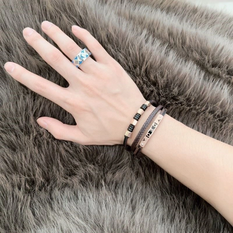 Accurate model Louis Vuitton Bracelets