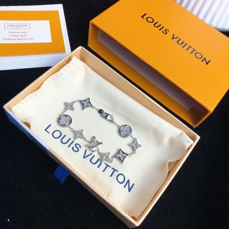 Low-cost Louis Vuitton Bracelets