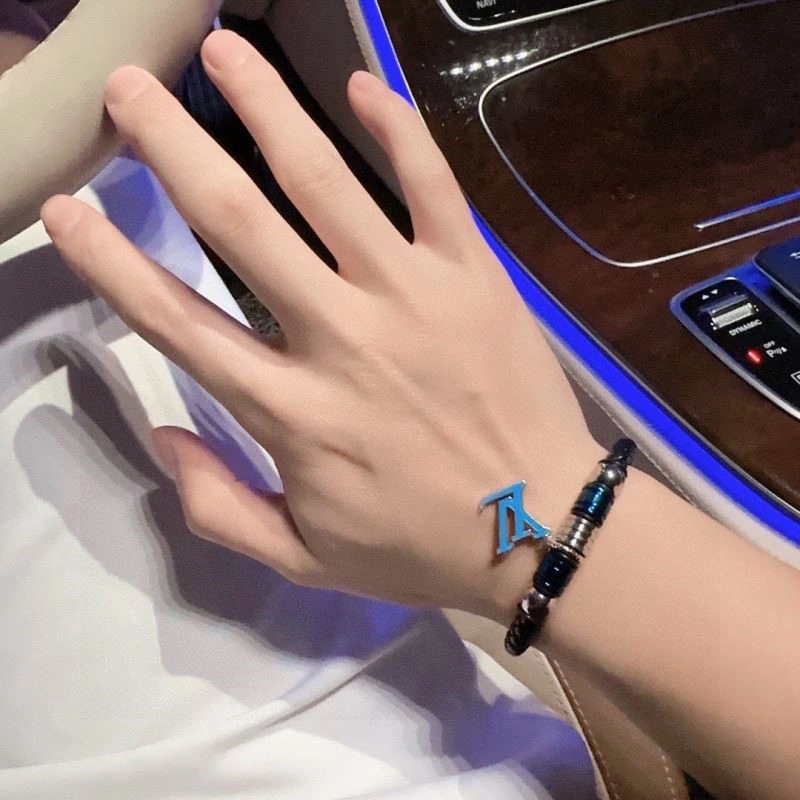Precise copy Louis Vuitton Bracelets
