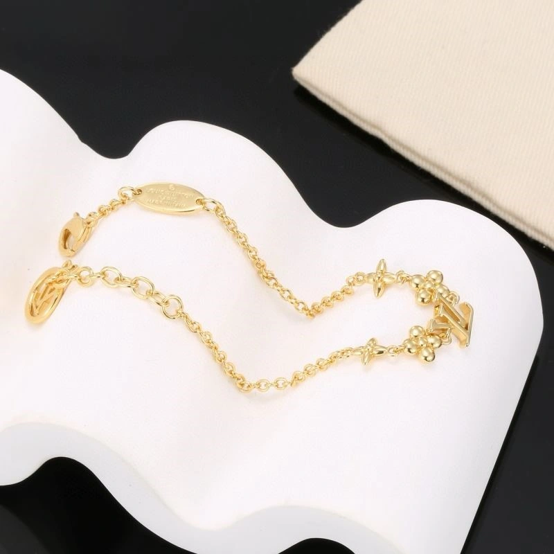 Precise copy Louis Vuitton Bracelets