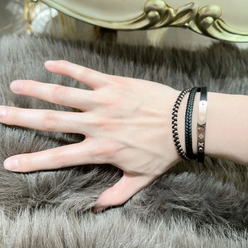Factory-made Louis Vuitton Bracelets