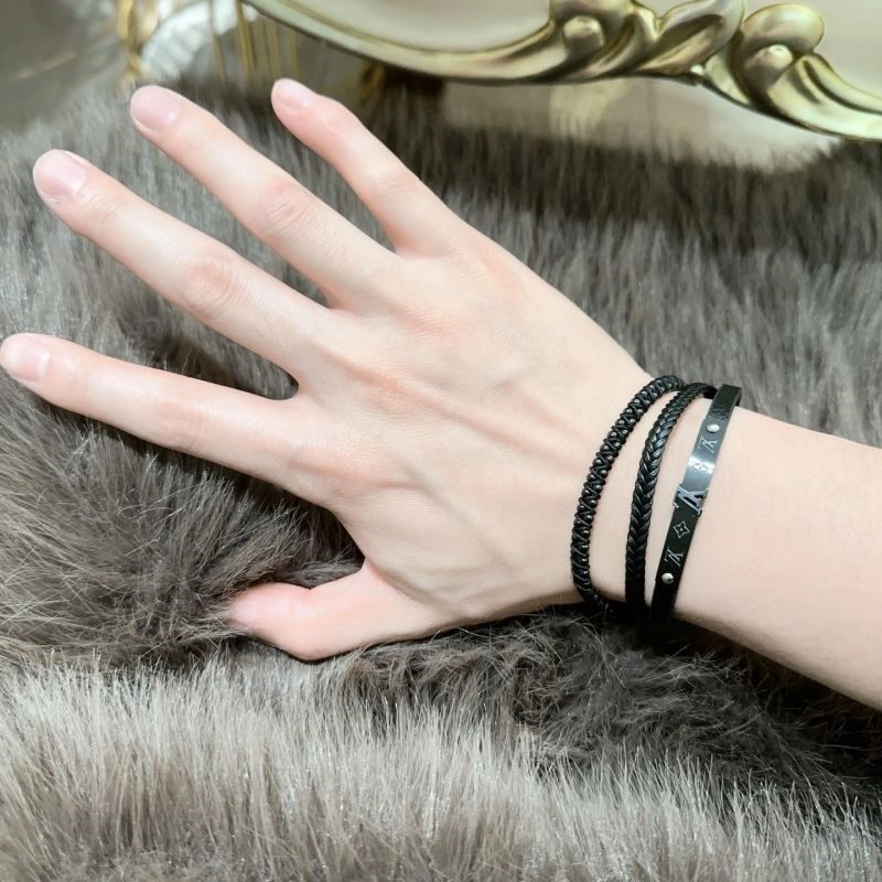 Discounted Louis Vuitton Bracelets