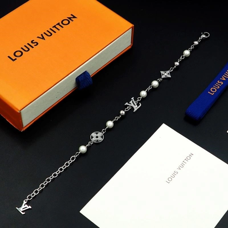 Accurate model Louis Vuitton Bracelets