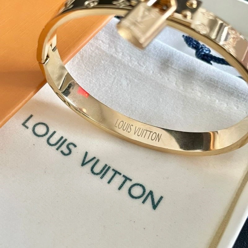 Inexpensive Louis Vuitton Bracelets