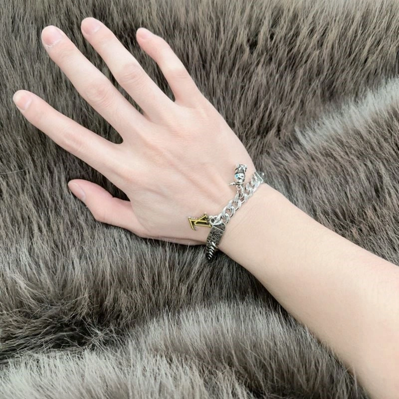 Top mirror Louis Vuitton Bracelets