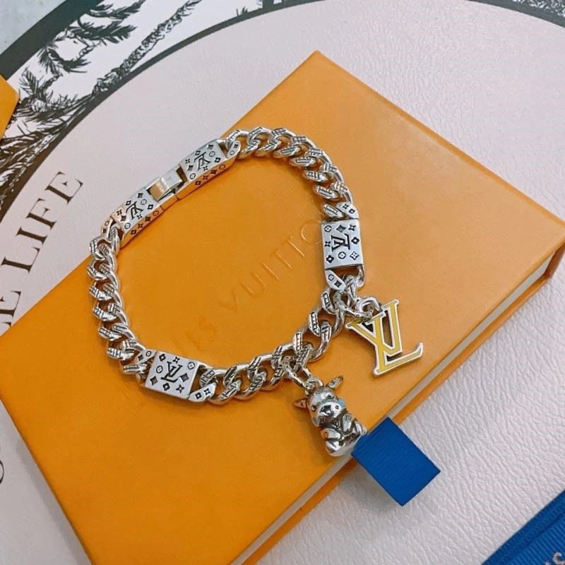 Top mirror Louis Vuitton Bracelets