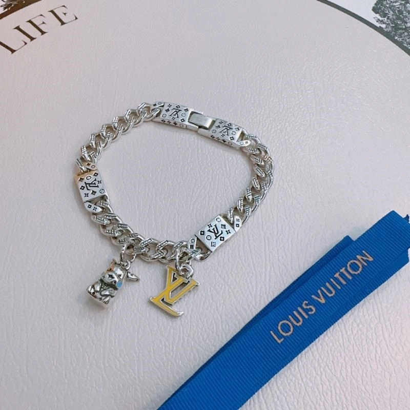 Top mirror Louis Vuitton Bracelets