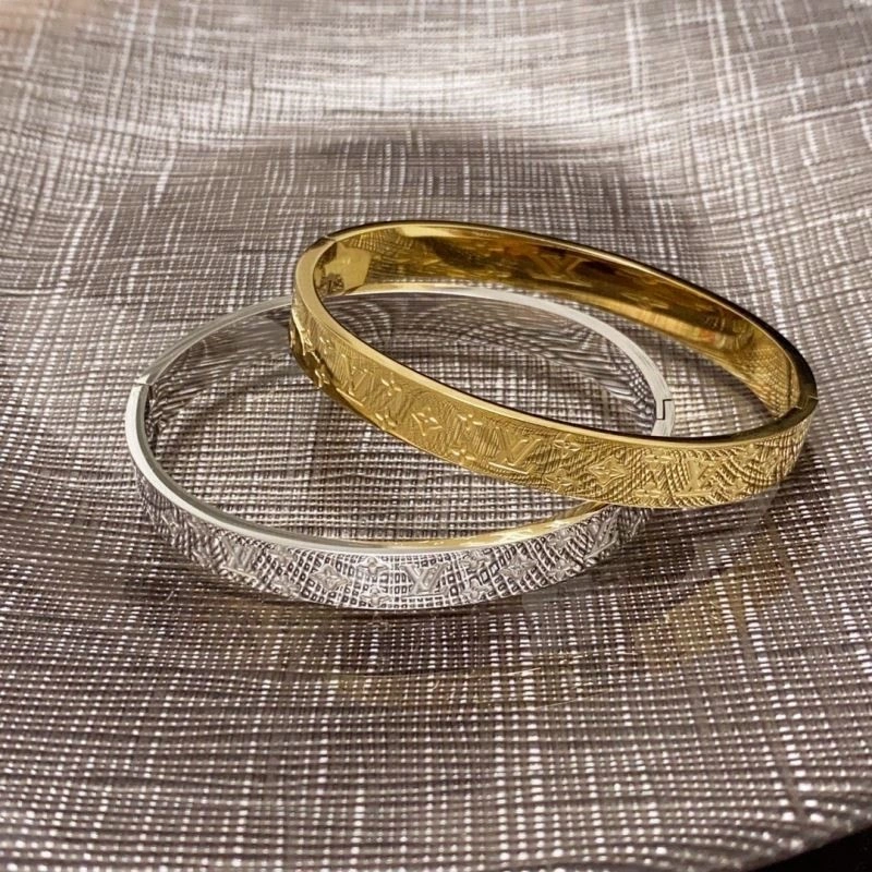 Top mirror Louis Vuitton Bracelets