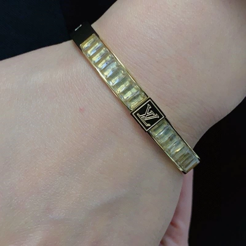 Discounted Louis Vuitton Bracelets