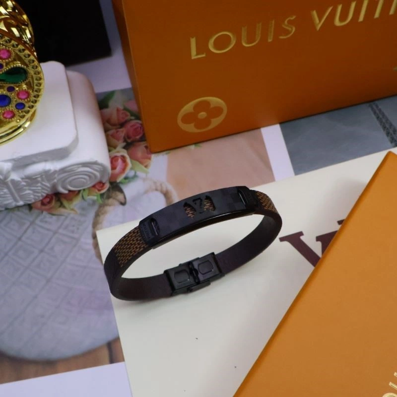 Top mirror Louis Vuitton Bracelets