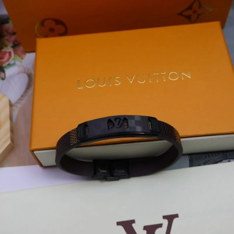 Top mirror Louis Vuitton Bracelets