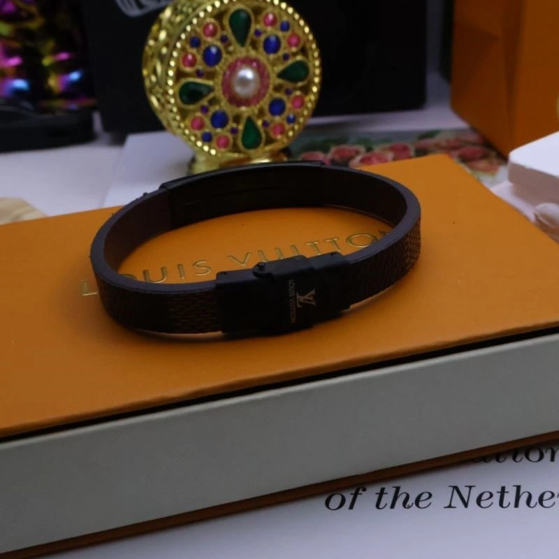 Top mirror Louis Vuitton Bracelets