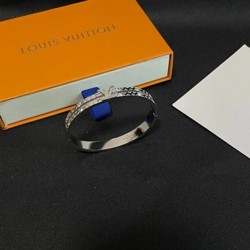 Mirror quality Louis Vuitton Bracelets