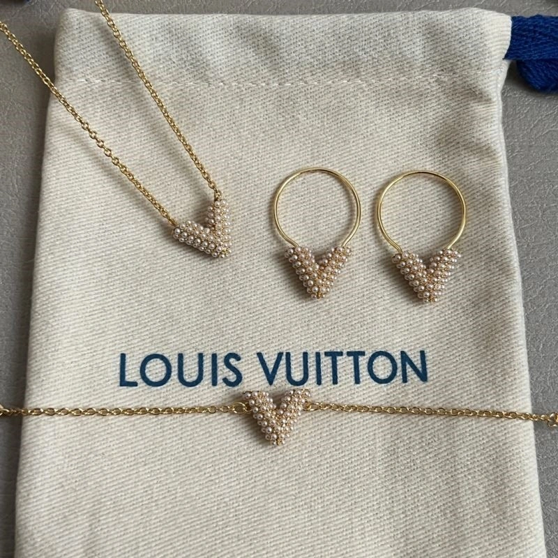 Mirror quality Louis Vuitton Bracelets