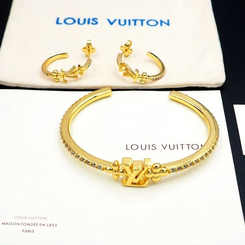 Bargain Louis Vuitton Bracelets