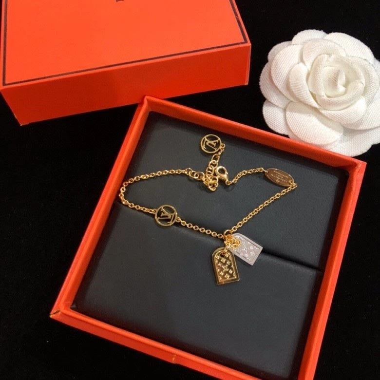 Inexpensive Louis Vuitton Bracelets