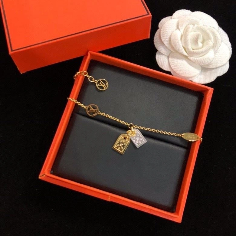 Inexpensive Louis Vuitton Bracelets