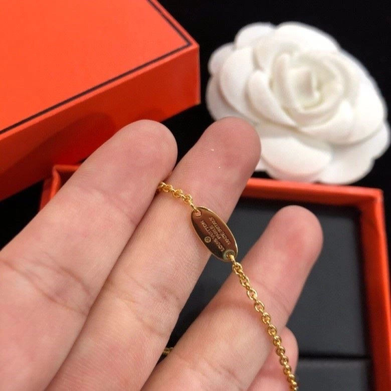Inexpensive Louis Vuitton Bracelets