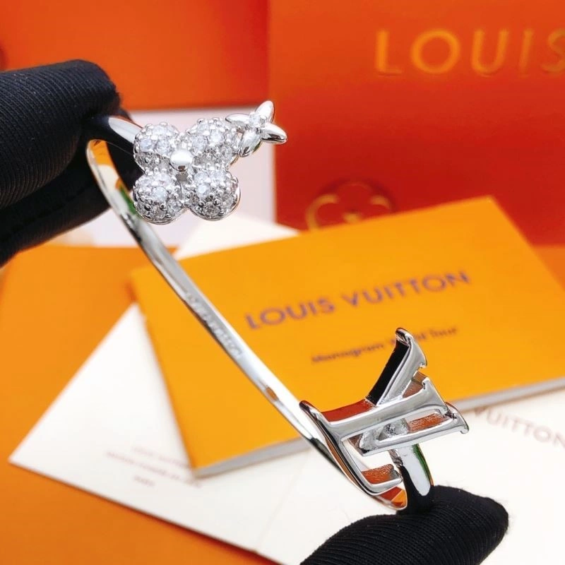Cut-rate Louis Vuitton Bracelets