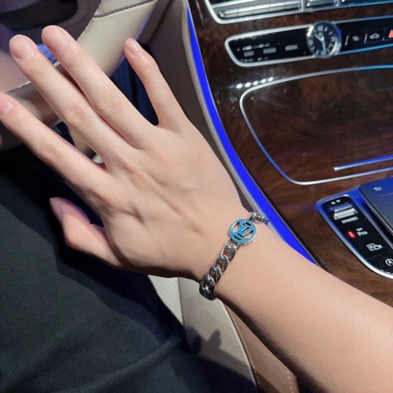 Inexpensive Louis Vuitton Bracelets
