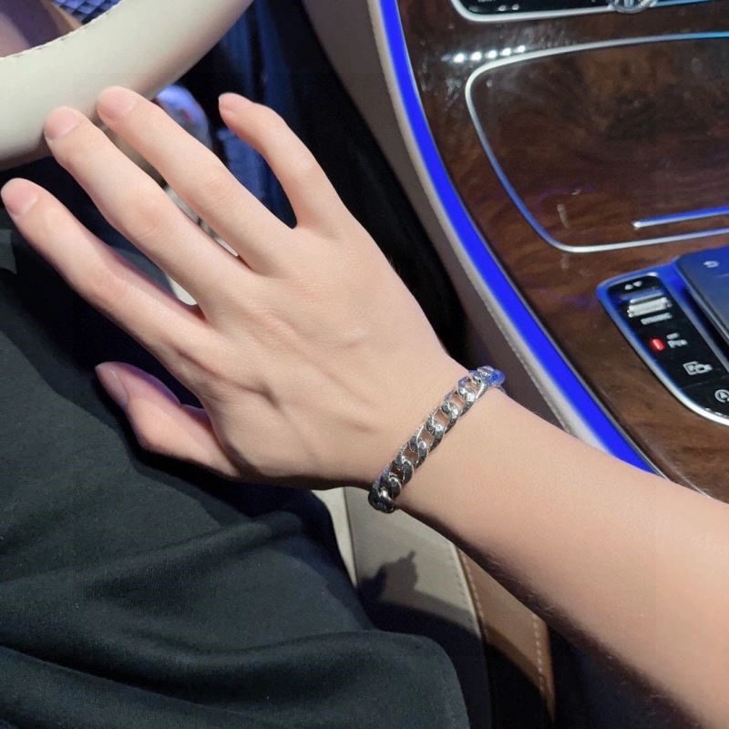 Inexpensive Louis Vuitton Bracelets